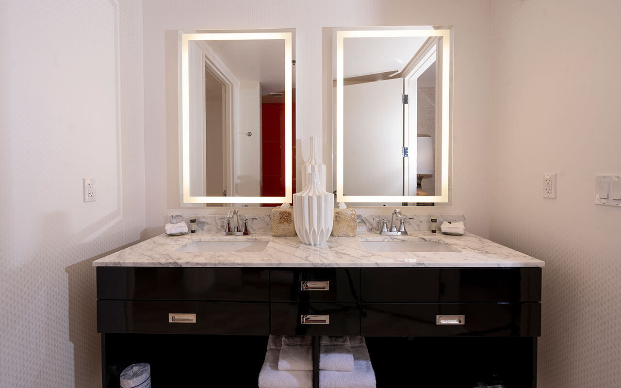 Guest Rooms, Suites and Penthouse - Ahern Hotel