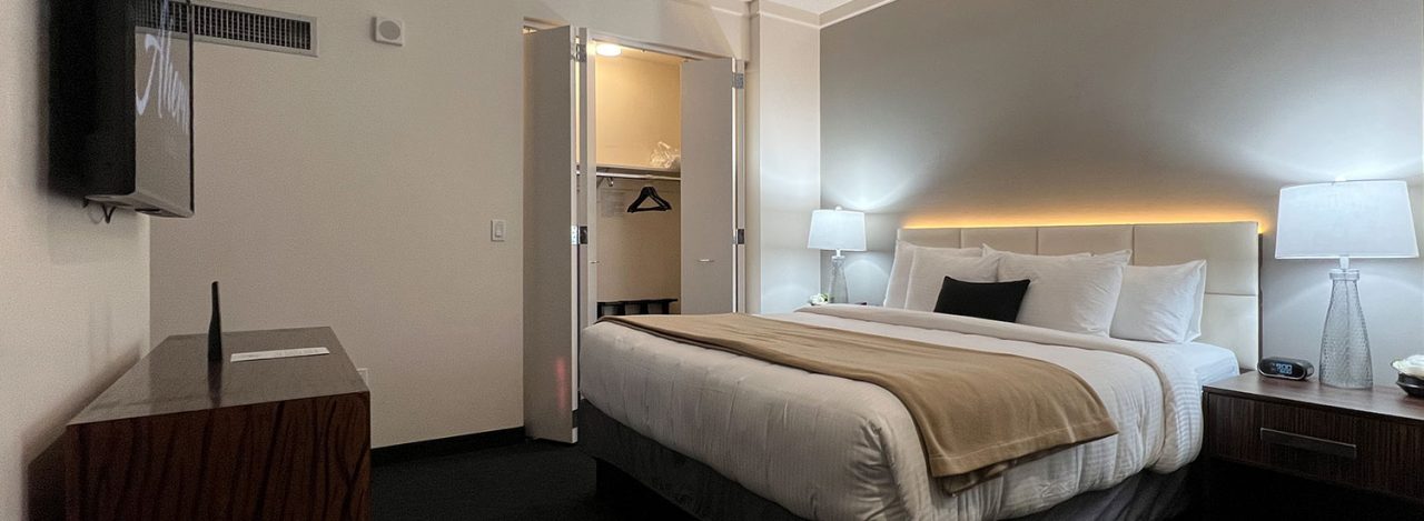 Book A King Suite Room In Las Vegas Ahern Hotel